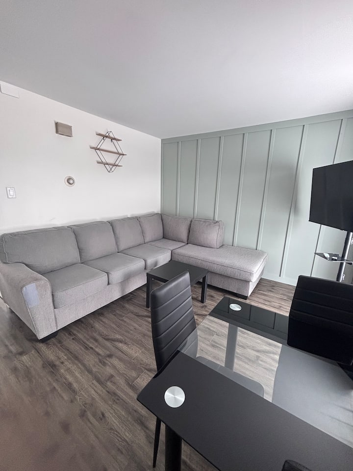 The Easy Stay - Melville