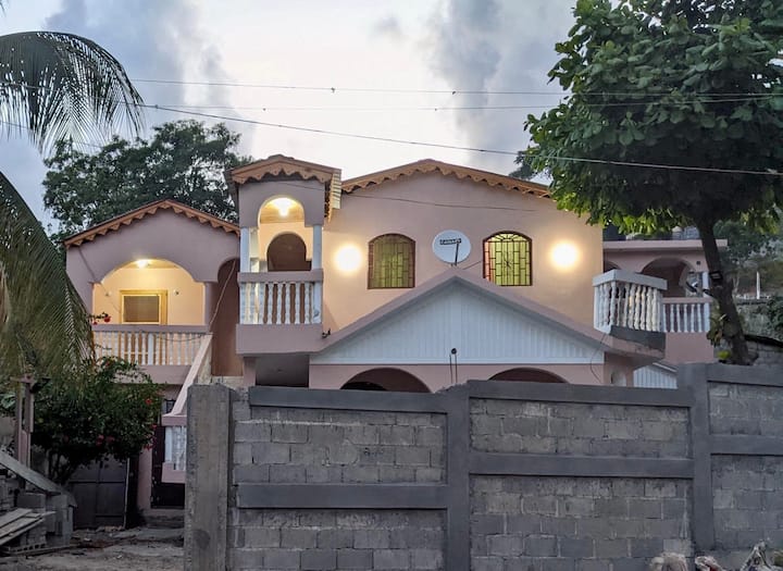 Lélégance Luxury Retreat In Downtown Okap - Haiti