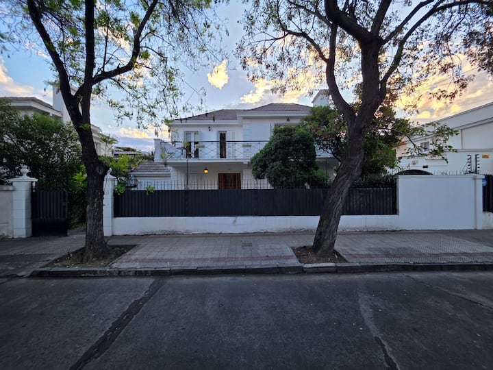 Casa Espectacular Bella Casona En Providencia 1 - Vitacura