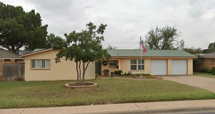 Pryor House - Midland, TX