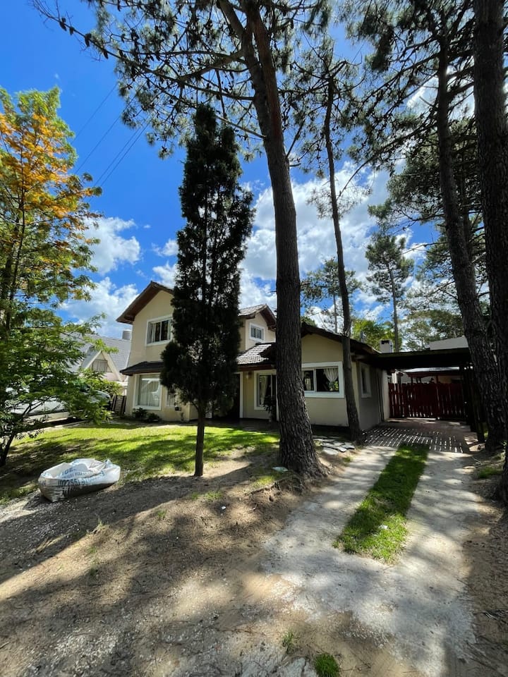 Hermosa Casa Tranquila P8 C/pile Parrilla Quincho - Pinamar