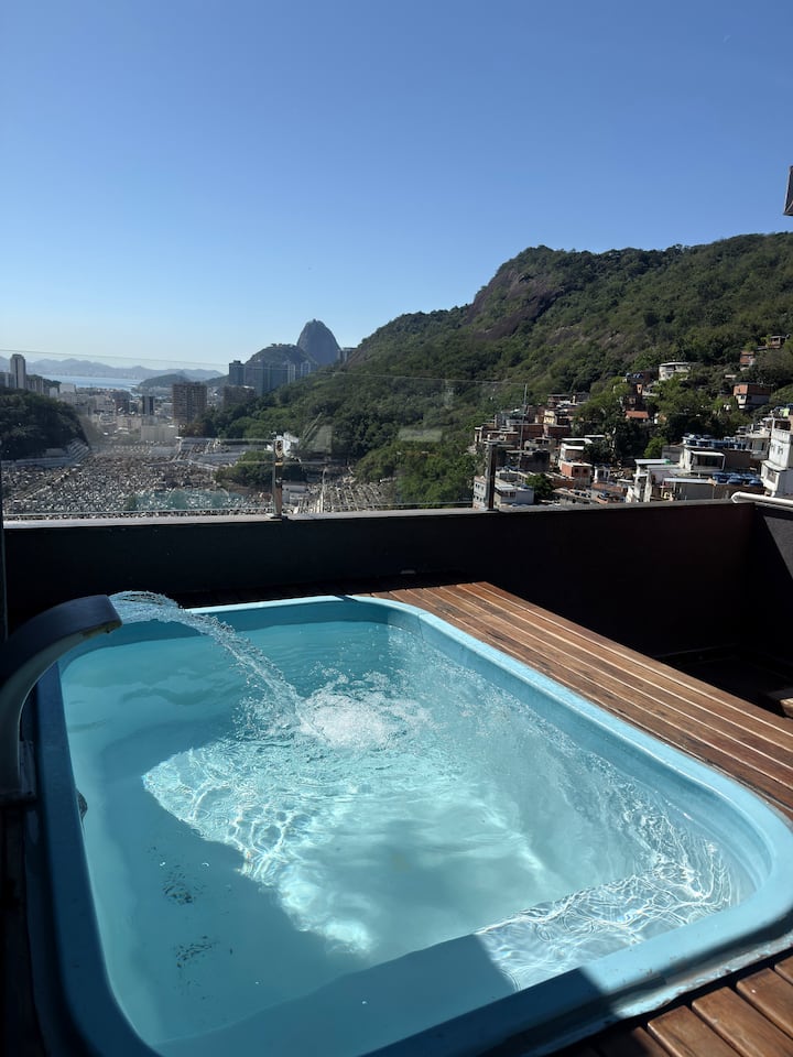 Cobertura Em Copacabana | Vista Pão De Açúcar - Rio de Janeiro