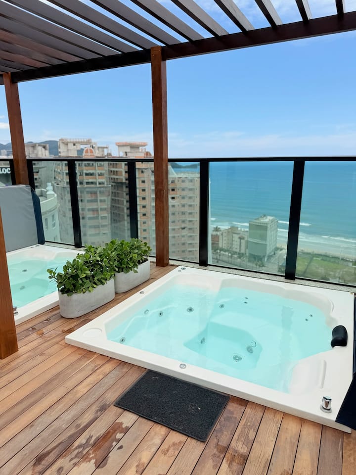 Apto Alto Padrão | 2 Suítes | Vista Para A Praia - Itapema