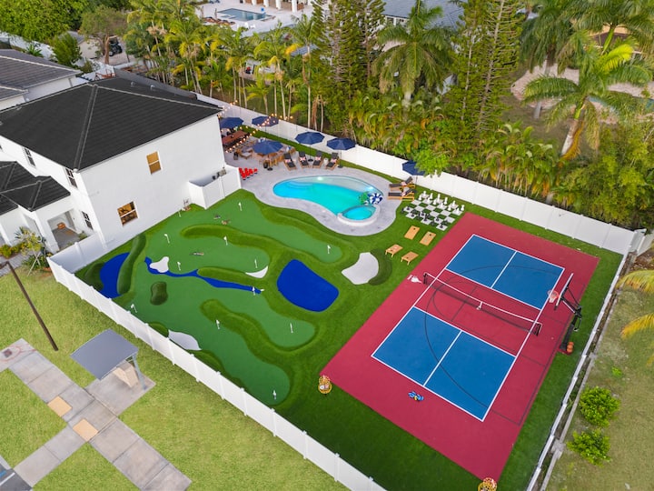 Pickleball, Basketball, Minigolf & Saltwater Pool - Kendall, FL