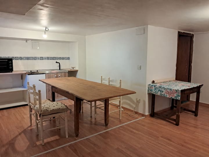 Appartement Trois Pièces En Demi Sous-sol - Prades