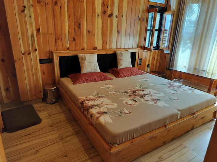 Arvina Home Stay Room 2 - Chakrata Market - Chakrata