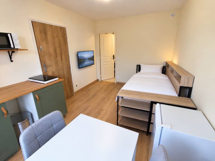 Studio Lumineux Et Cosy Avec Kitchenette - Versailles