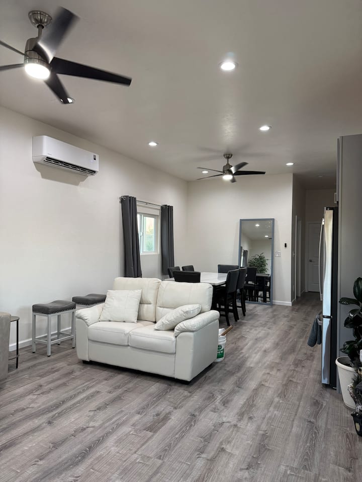 Private Casita - Hanford, CA