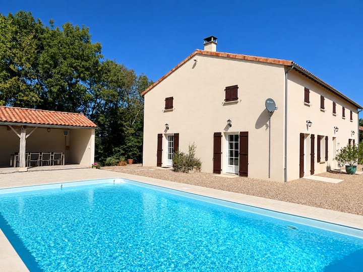 Logis Grand Confort 15 Pers. Avec Piscine Chauffée - Deux-Sèvres