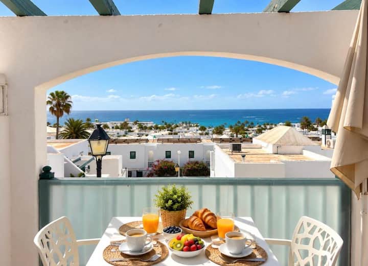 Casa Arrocha Seaview By Mr Lanzarote Villas - Puerto del Carmen