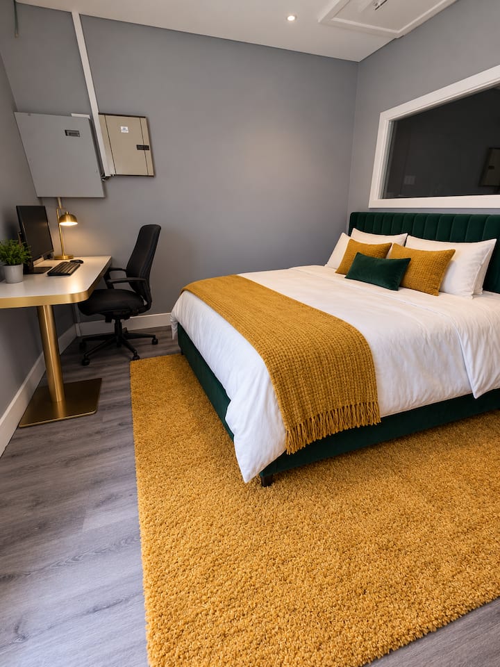 Quiet Corner Hideout | Cosy Room & Breakfast - Windsor
