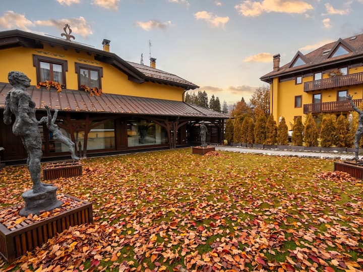 Asiago Sporting Lodge: 3 Bed & 2 Bath - B! Hotels - Kaberlaba