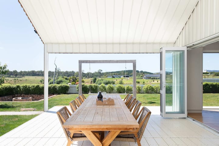 Carrick Farmhouse Luxury Retreat - Launceston