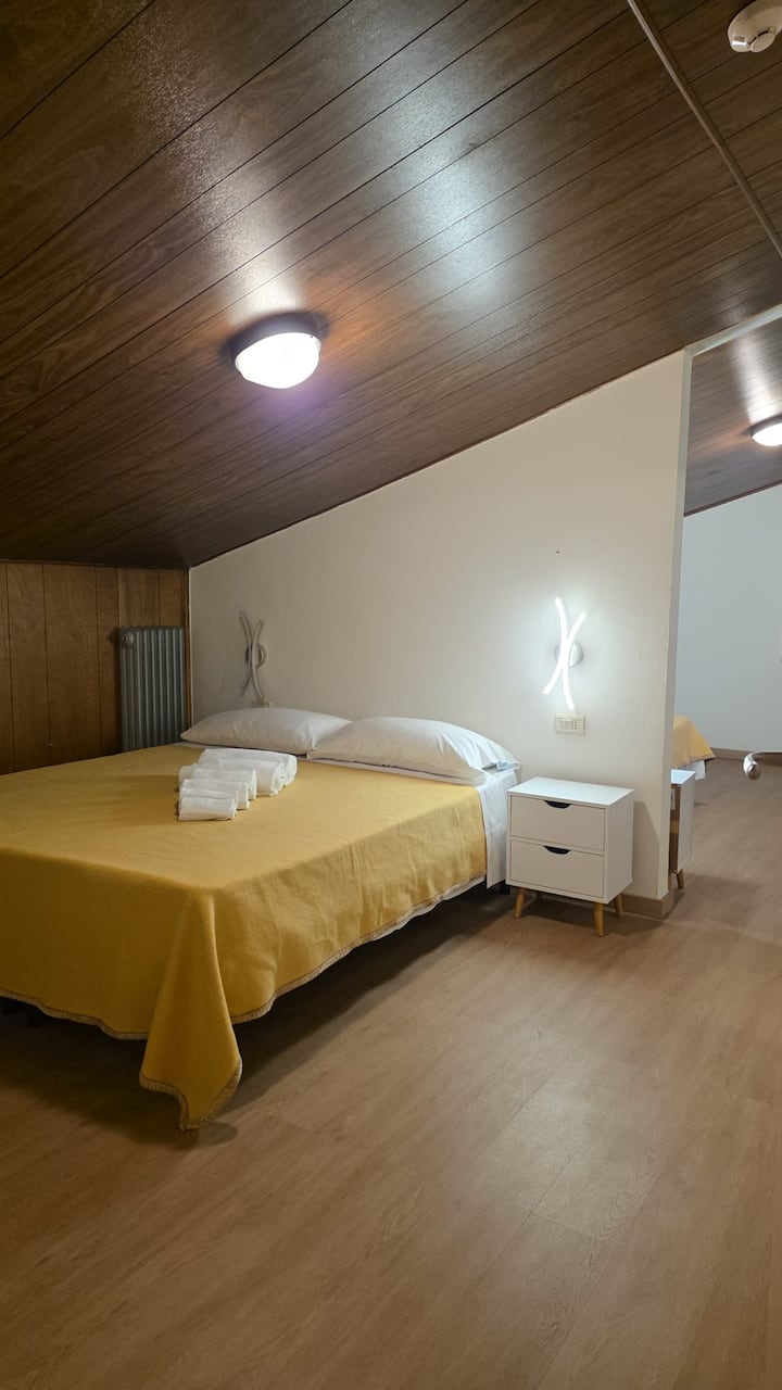 Camera 12 - Monte Amiata