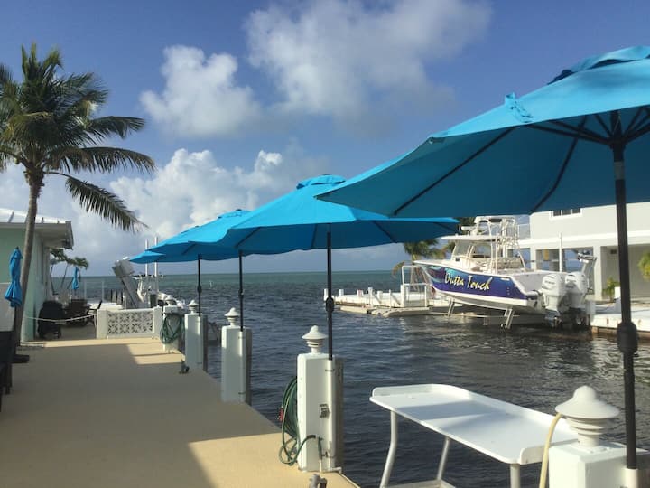 Canal Front, Ocean View, Ice Machine, 60' Dockage! - Marathon, FL