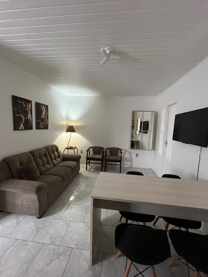 Apartamento Duas Quadras Da Praça Central! - Alegrete