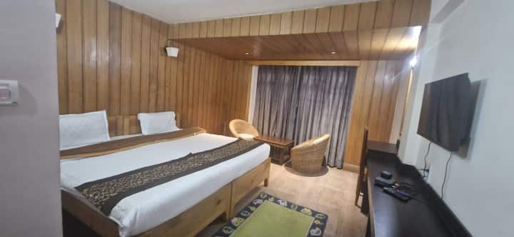 A Peaceful Mountain Getaway In Tawang - Tawang