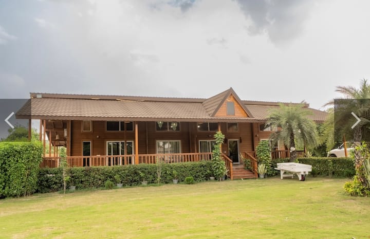 Bayberry Log House - Faridabad