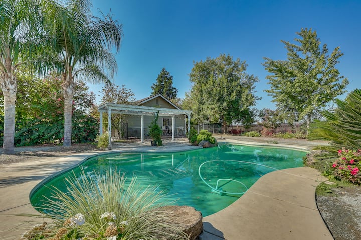 Private Heated Pool! Charming Clovis Escape - Clovis, CA