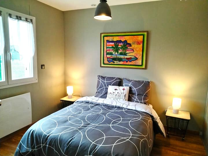 Maison 3 Chb - 7 Pers - Wifi - Jardin - Piscine - Châteauroux