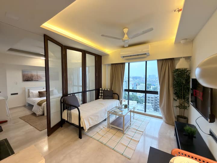 Cozy High Floor 1 Bhk Near Bkc | Nmacc | Jio World - Mumbai
