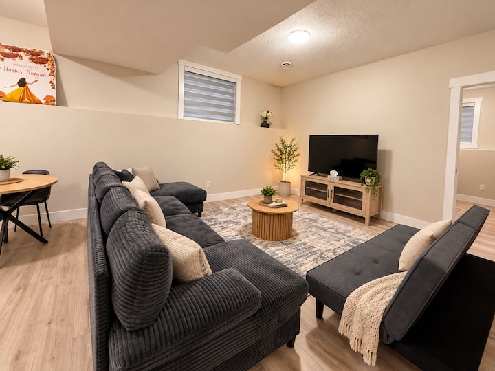 The Luxe Daylight Suite! - Prince George
