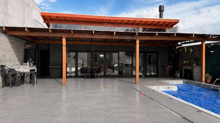 Casa Para Seu Conforto E Lazer. - Maringá