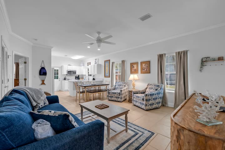 New! Orange Beach Villas, Pool, Sleeps 8! - Orange Beach, AL