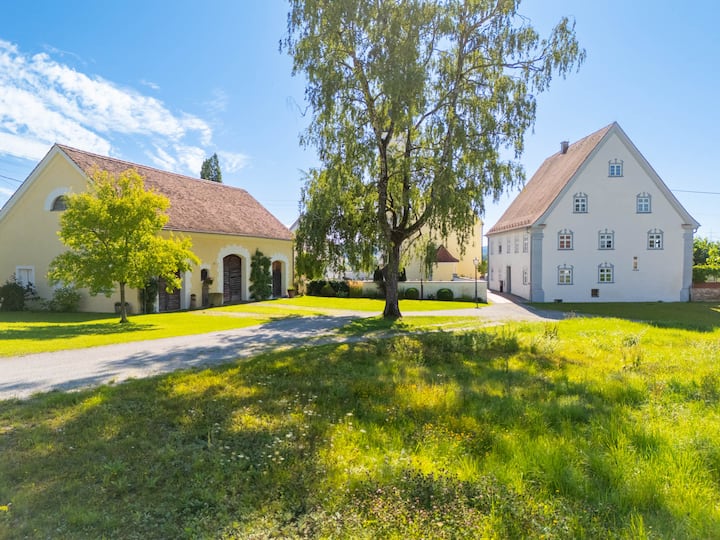 Pfarrhof 1797 | Pool & Sauna In The Allgäu - Mindelheim