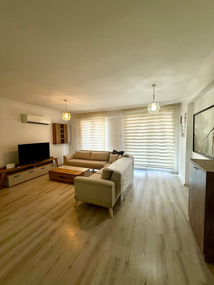 Girne Merkez | Havuzlu Sitede Modern 2+1 Rezidans - Girne