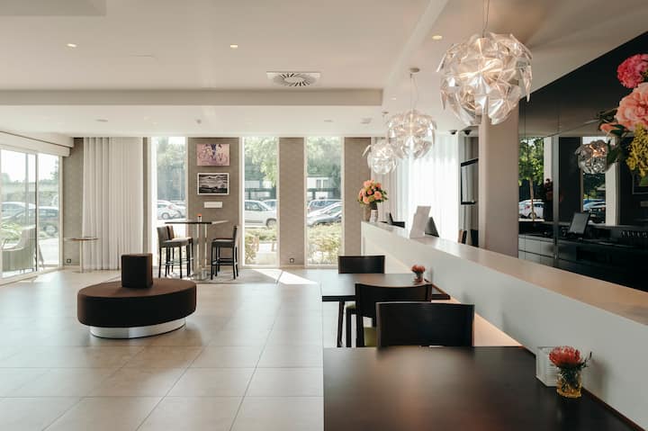 2 Spacious Studios In The Heart Of Oudenaarde - Brakel