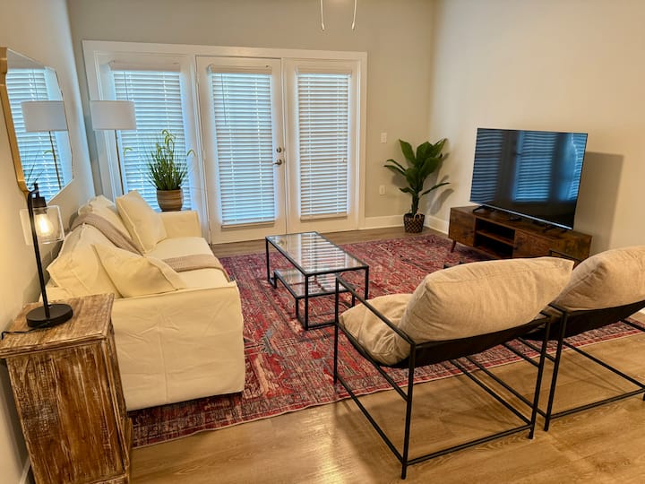 3br 2ba-pool And Gym-close To Mercedes And Csu - Summerville, SC