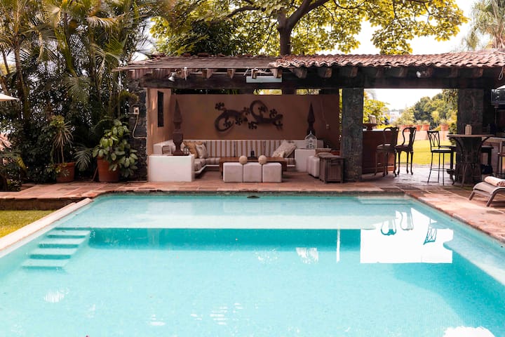 Los Limoneros | Alberca + Servicio | Cuernavaca - Cuernavaca