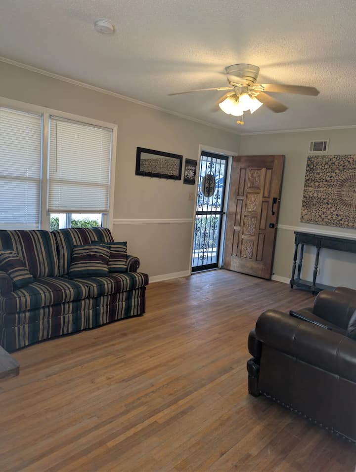 4br Memphis Home  20 Min To Xai & Downtown - 멤피스