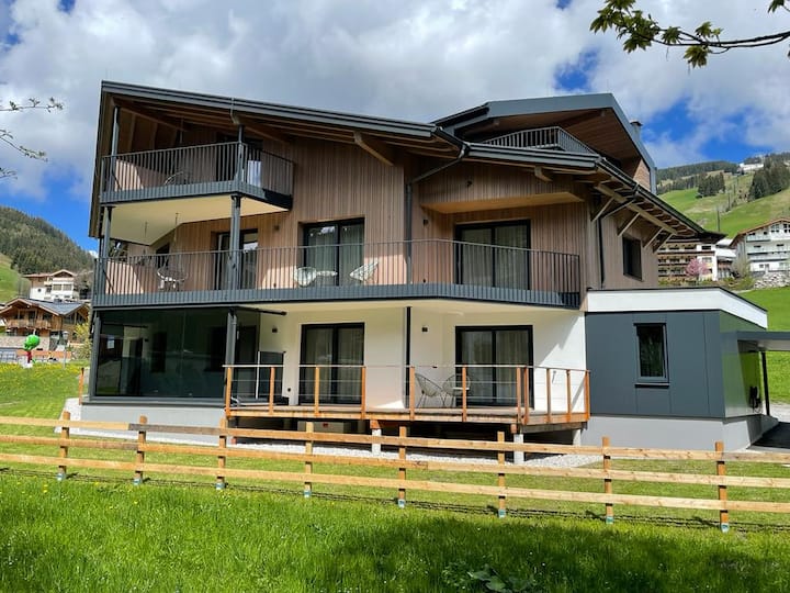 Bergzeit Appartement Top 2 By Interhome - Saalbach-Hinterglemm