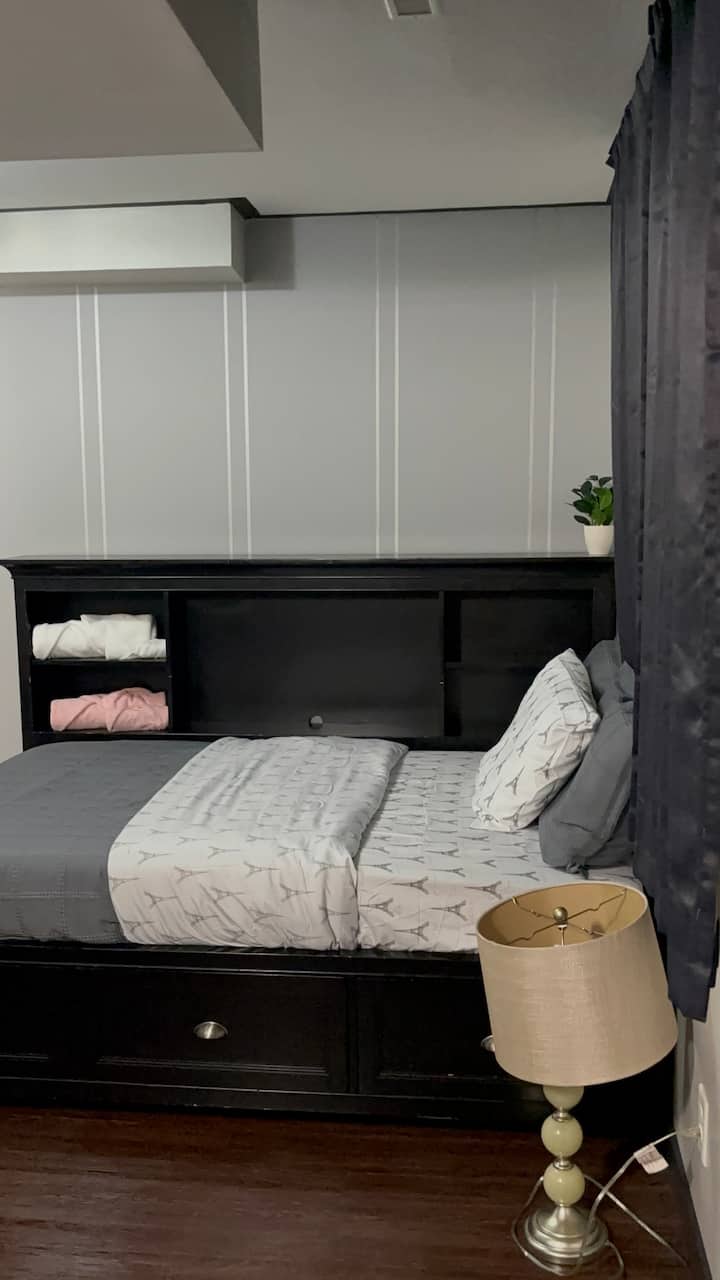 Hotel-style Private Room · Mini Fridge & Smart Tv - Red Deer