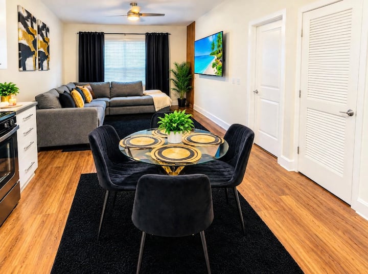 Your Home Away From Home | Monthly Stays - Irvine, CA