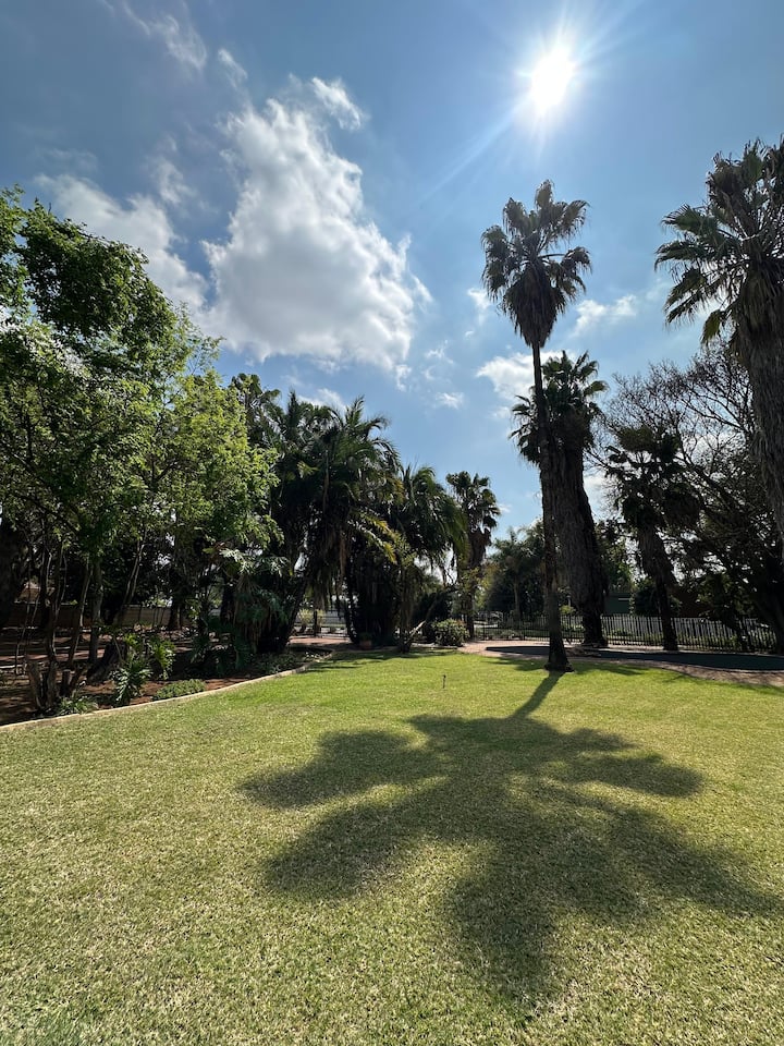 Kgothatso Airbnb
Home Far Away From Home - Groblersdal