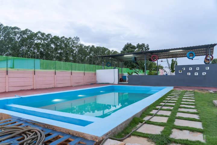 Farmstay With Swimming Pool Near Kompally, Medchal - Medchal