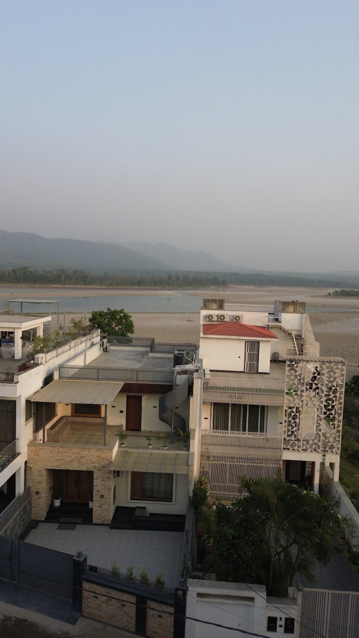 Tri-ganga Estate - By Tripongo Stays - Rishikesh
