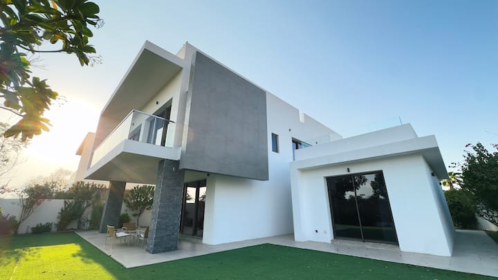 Luxury 4br Villa | Pool | Maid + Driver Room - Abu Dhabi