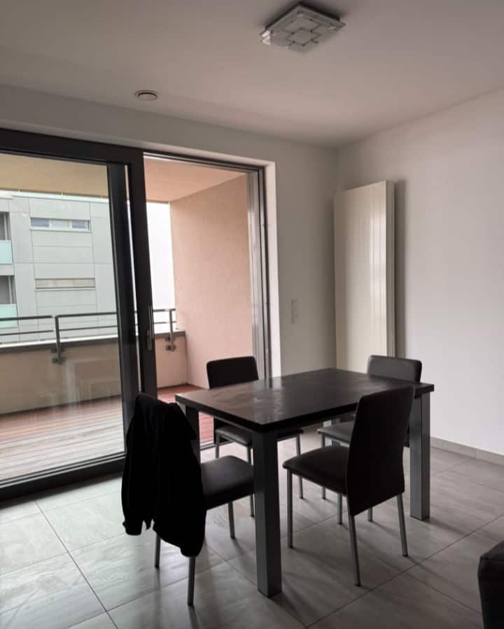 Schicke 2 Zimmer Wohnung Im Herzen Von Luxembourg - Strassen