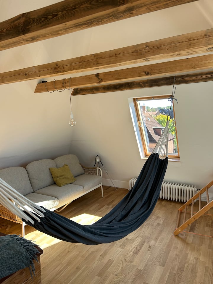 Lichtdurchflutete Dachgeschosswohnung Nahe Zentrum - Kiel