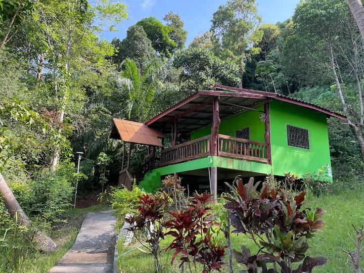 Chalisa Green House Big Balcony - Ko Lanta District