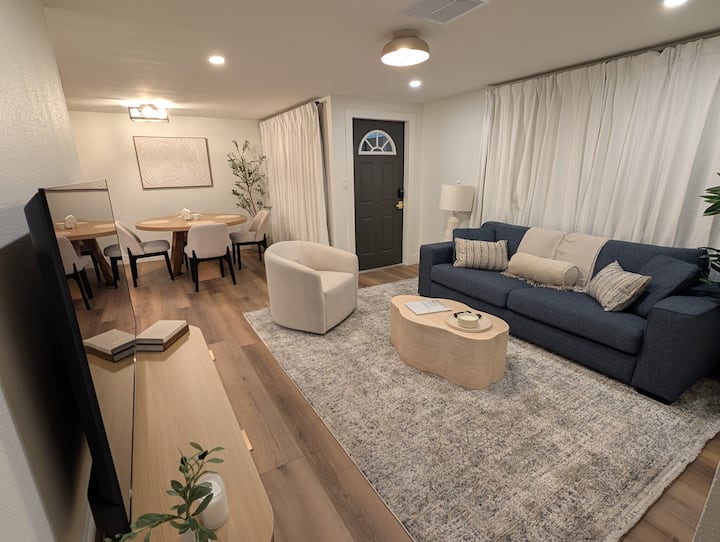 Coastal Modern 3br | Monthly Stay Near St. Pete - Pinellas Park, FL