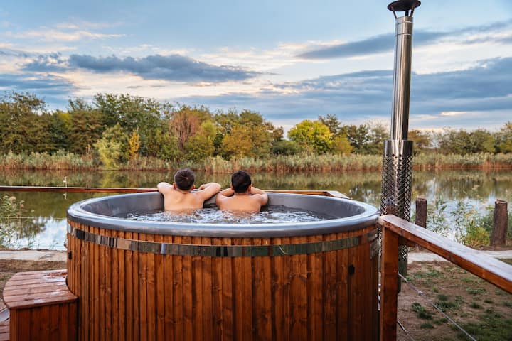 Casa Salciile| The Willows House With Hot Tub - Urziceni