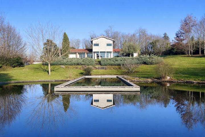 Maison Darchitecte Avec Piscine Et Vue Dominante - Villeneuve-sur-Lot