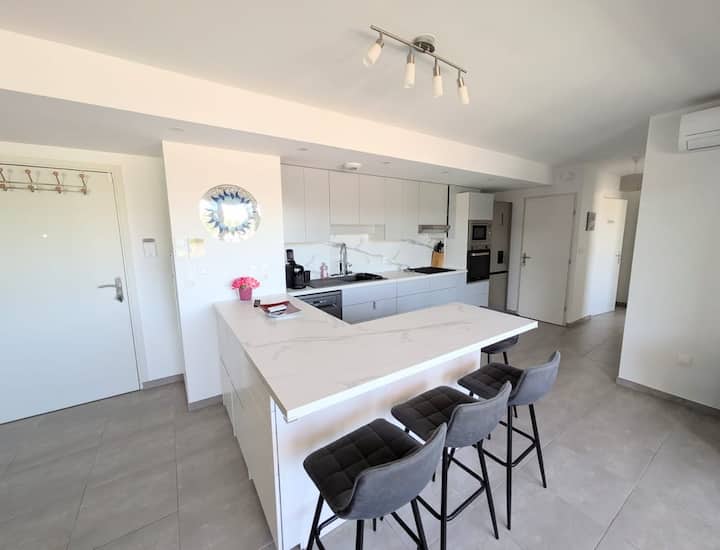 Le Contemporain · T4 Neuf, Terrasse & Clim - Martigues