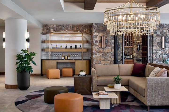 Luxury 2 Separate Hotel Suites - Paso Robles, CA