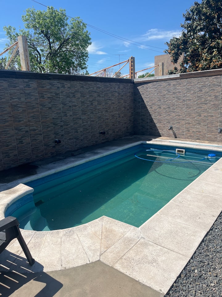 Habitacion Privada En Casa Con Pileta Compartida - Rafaela